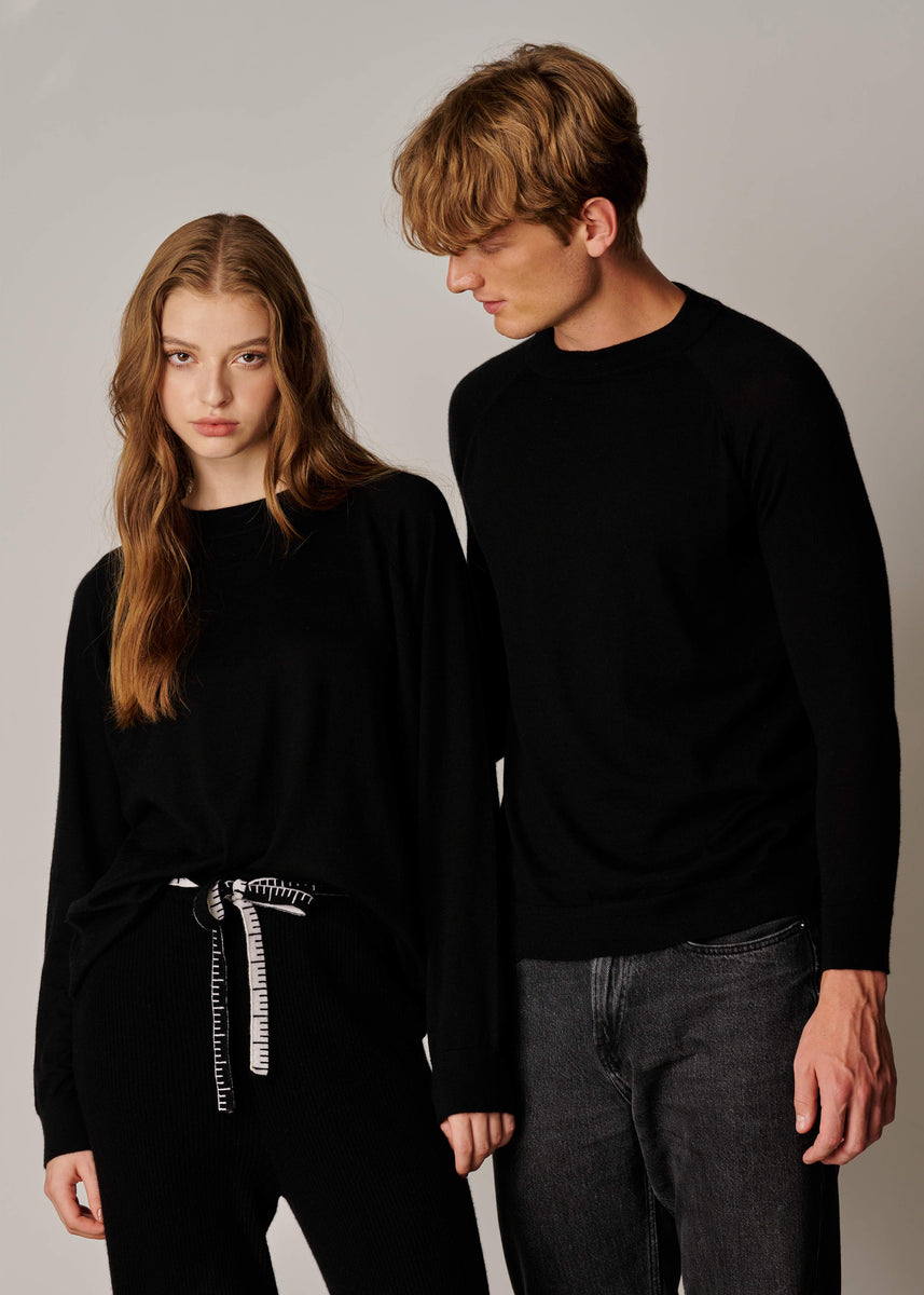 Alexandra Unisex Super-soft Cashmere Crewneck Sweater - Black – DCV ...